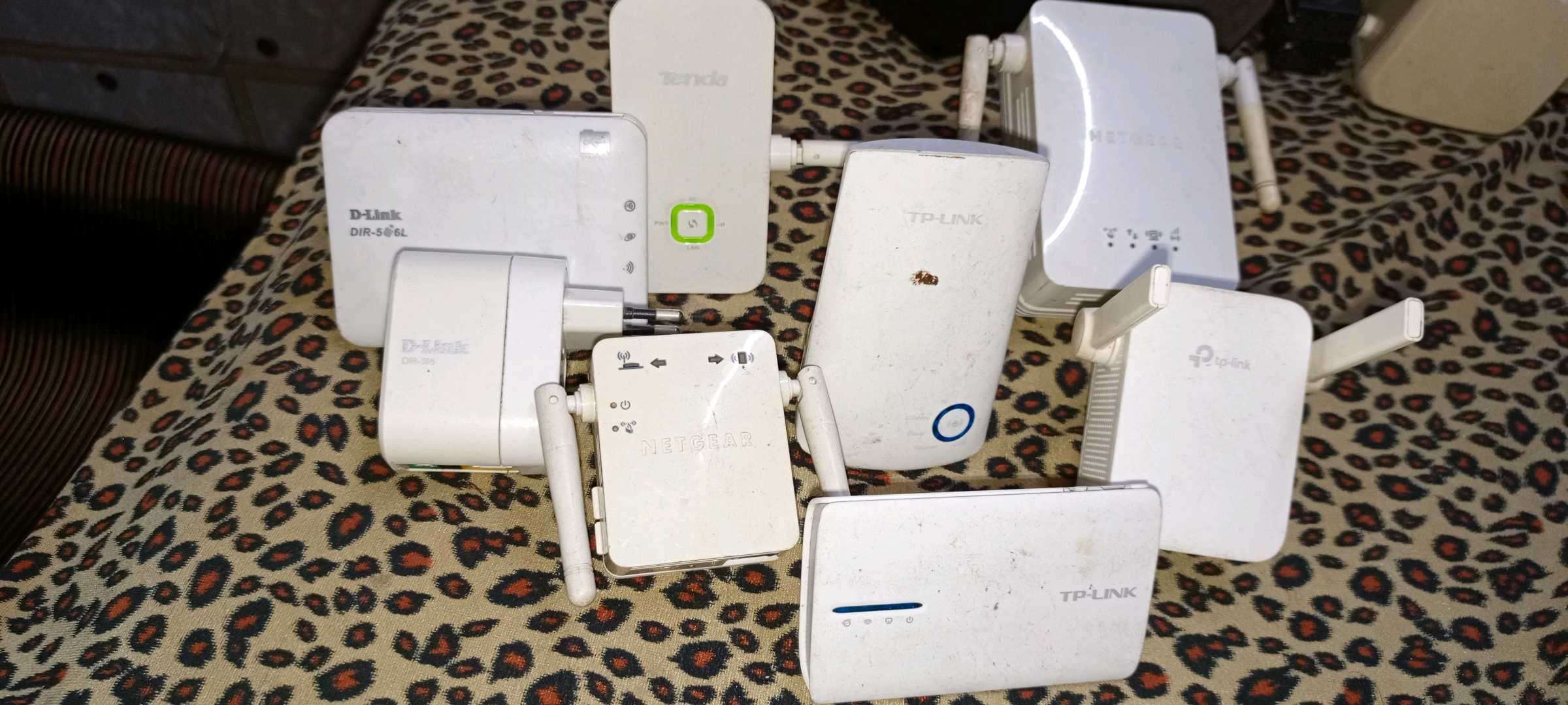 WIFI RANGE EXTENDER